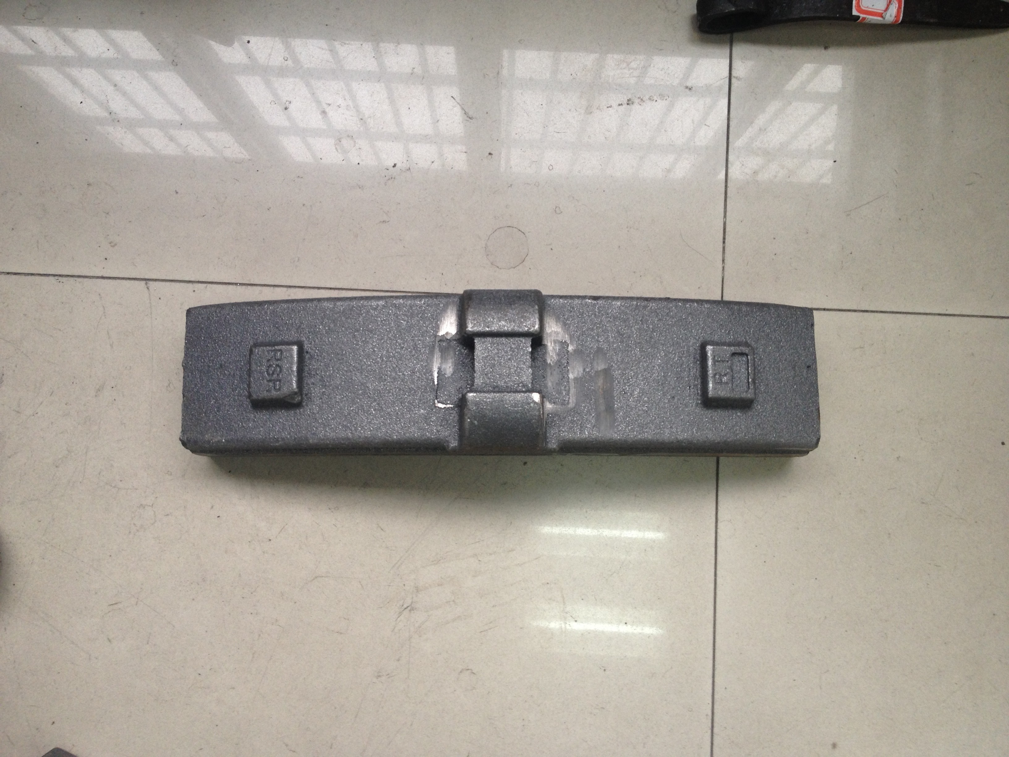 Composite Plain Oiled Railway Brake Blocks Q235 Frame