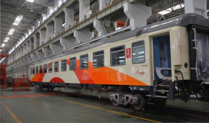 1435mm Gauge Passenger Rail Cars , Railroad Passenger Trains 63T Load ...